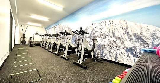 PEAK FITNESS GYM/ALTITUDE TRAINING & SWIM CENTRE, Melton: Opening Hours ...